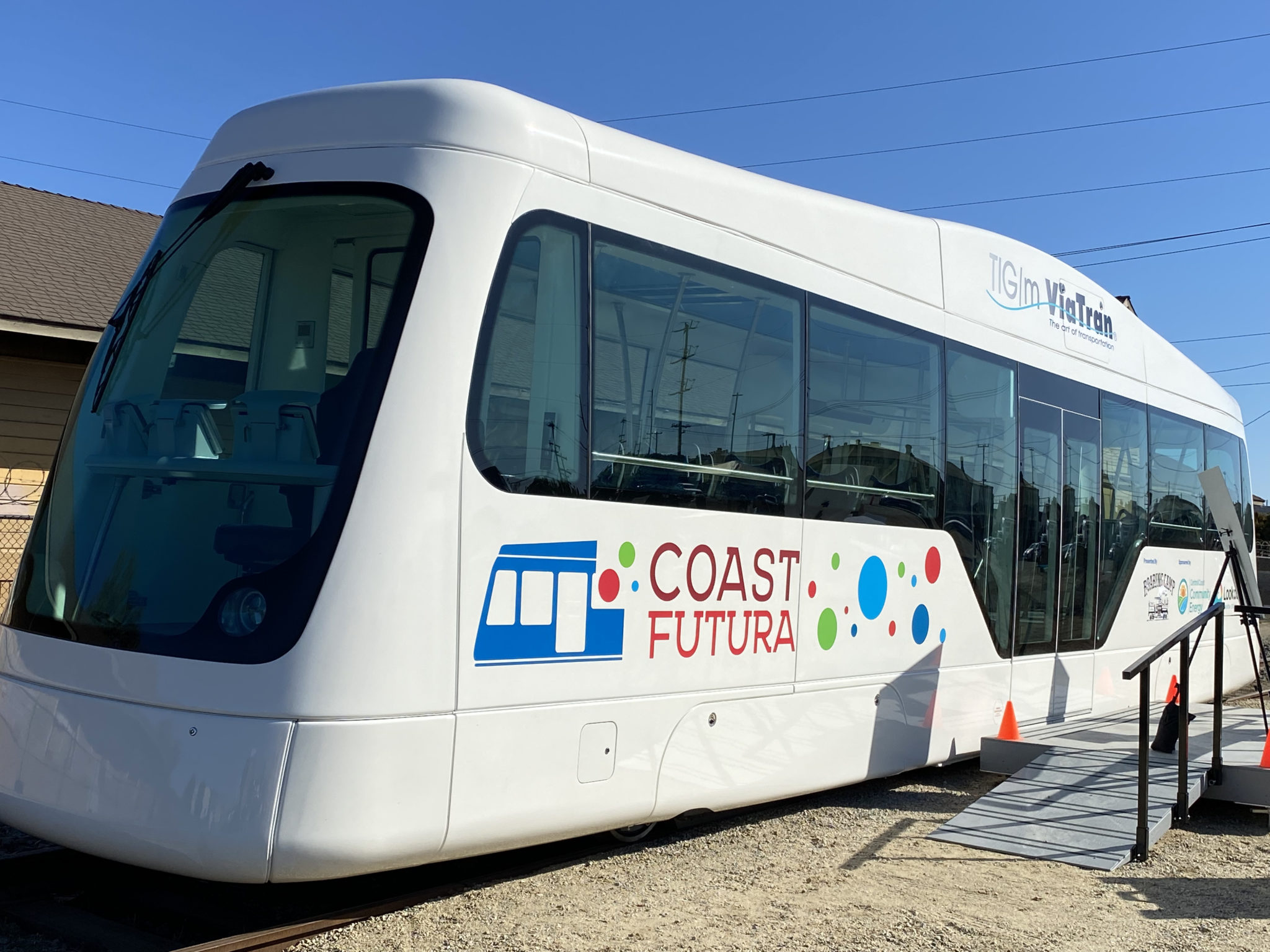 Coast Futura - A Modern, Battery-Electric Streetcar / Tram of the ...
